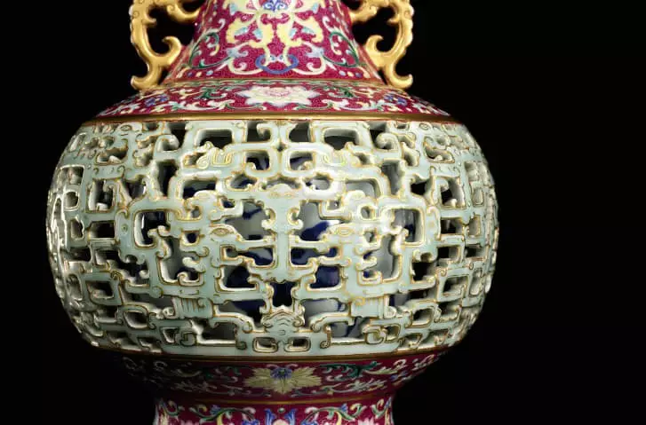 Qianlong vase