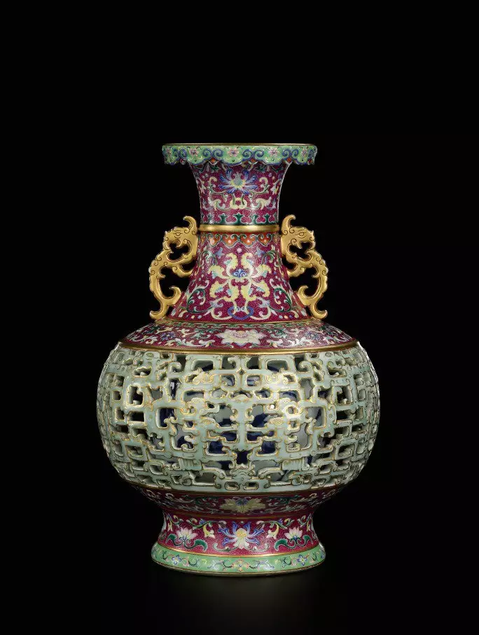 Qianlong vase