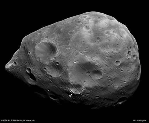 201105201023386_7926_phobos_nadir.jpg