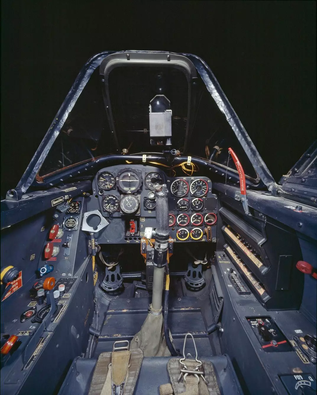 Cockpit der Messerschmitt Me 262