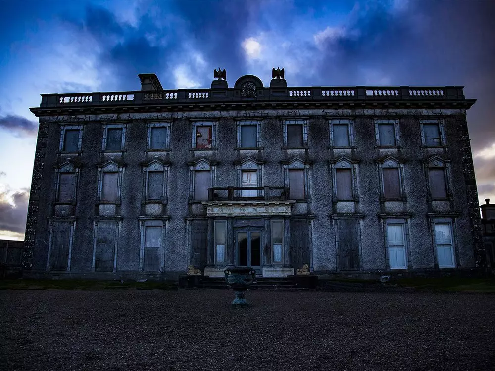 Mahimong Ikaw ang Sunod nga Tag-iya sa 'Most Haunted House' sa Ireland