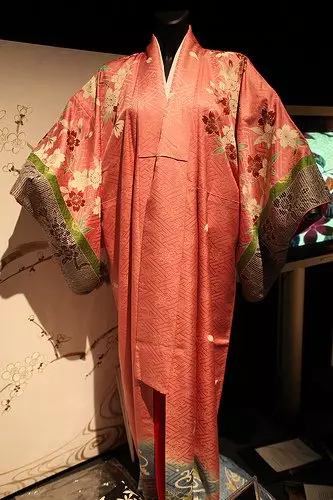 "ສິລະປະຂອງ Kimono" ທີ່ຫ້ອງສະແດງ Freer