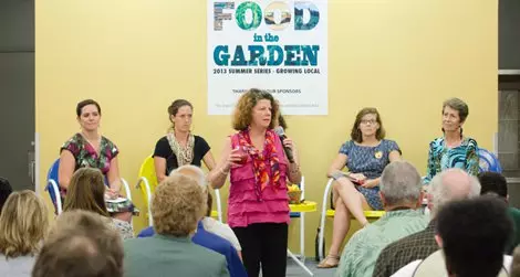 panel di Food in the Garden's