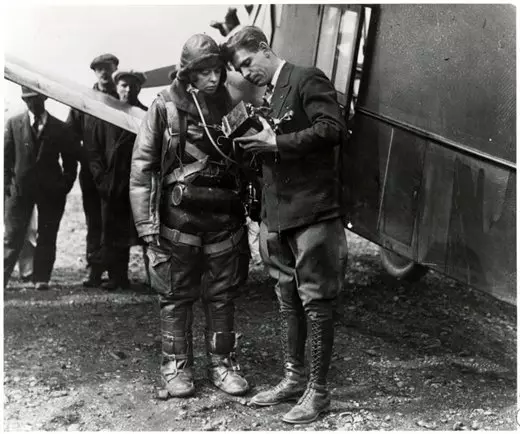 Despedirse dunha das primeiras mulleres pioneiras da aviación de Estados Unidos: Elinor Smith Sullivan