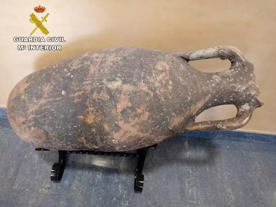 Na Aveesea e Leoleo le Roman Amphorae na maua o lo'o teu i totonu o le Faleoloa o Suasami Sepania 24967_1