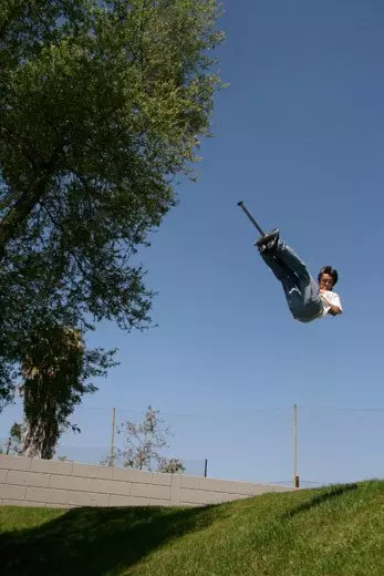 Cómo el Pogo Stick saltó de un juguete clásico a un deporte extremo 25036_7