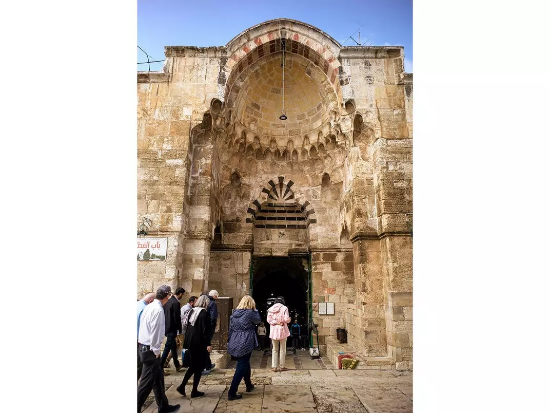 Dua Pemandu Pelancong—Seorang Israel, Seorang Palestin—Tawarkan Cara Baharu untuk Melihat Tanah Suci 25094_11