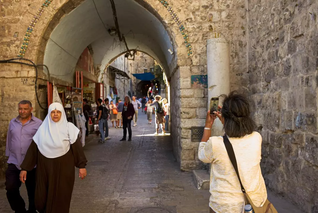 Δύο ξεναγοί—ένας Ισραηλινός, ένας Παλαιστίνιος—Προσφέρουν έναν νέο τρόπο για να δείτε τους Αγίους Τόπους 25094_16
