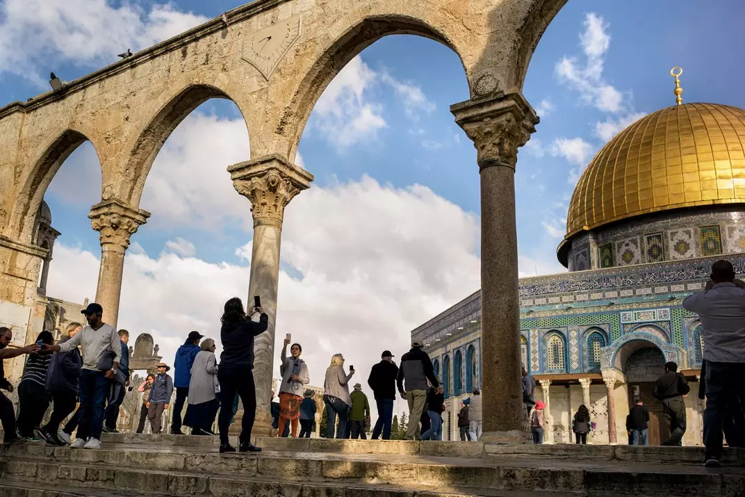 Dua Pemandu Pelancong—Seorang Israel, Seorang Palestin—Tawarkan Cara Baharu untuk Melihat Tanah Suci 25094_8