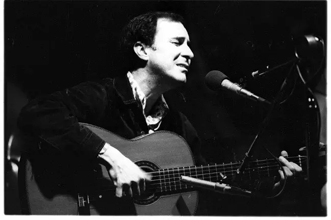 Bossa Nova กลายเป็นจุดเปลี่ยนในวัฒนธรรมบราซิล João Gilberto ช่วยเปิดตัวมัน