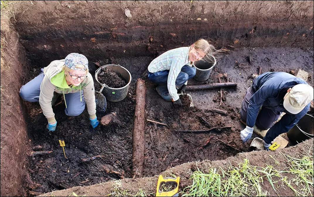 'Kakitangan Ular' Berusia 4,000 Tahun Ditemui di Finland 25140_3