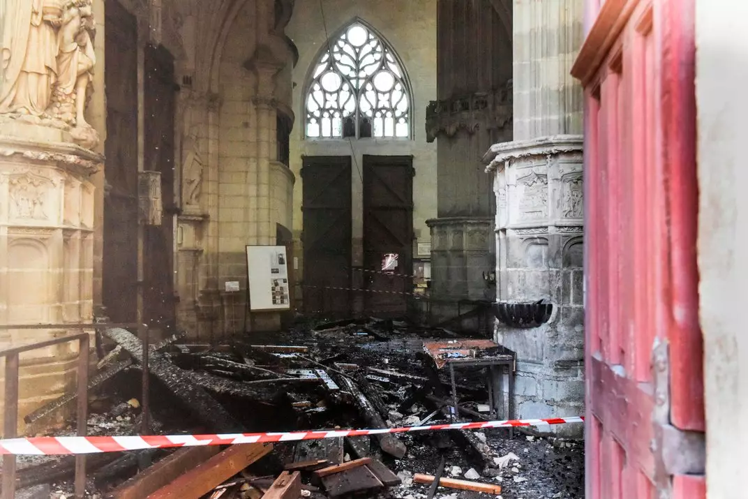 Pembakar Mengaku Pemicu Kebakaran Katedral Nantes 25418_3