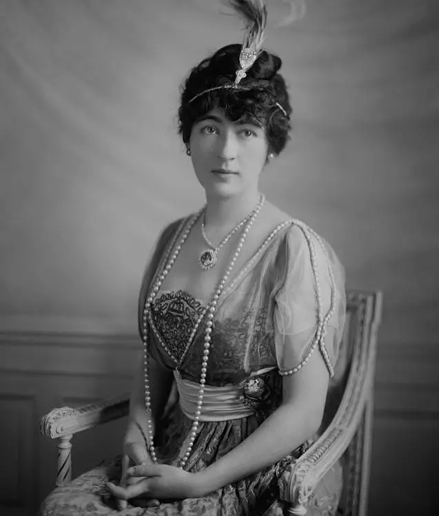 호프 다이아몬드를 착용한 Evalyn McLean(c. 1914)