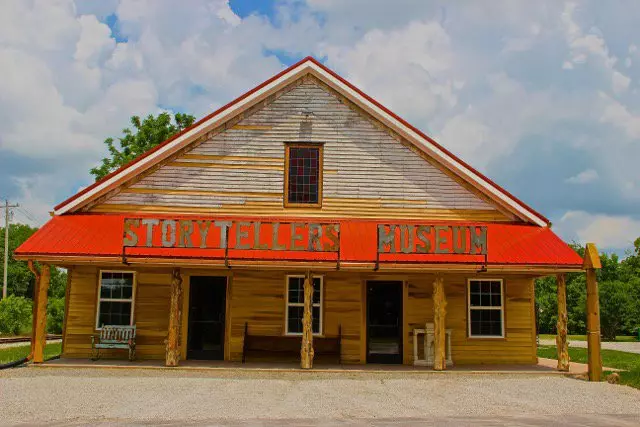 ສຳຫຼວດພິພິທະພັນ Johnny Cash's Tennessee Ranch-turned 25786_3