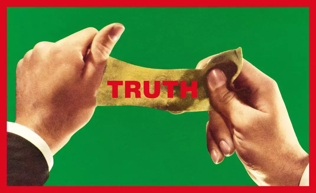 Zelený priestor orámovaný červenou, dve ruky bez tela držia žltý papier s nápisom PRAVDA tučným písmom