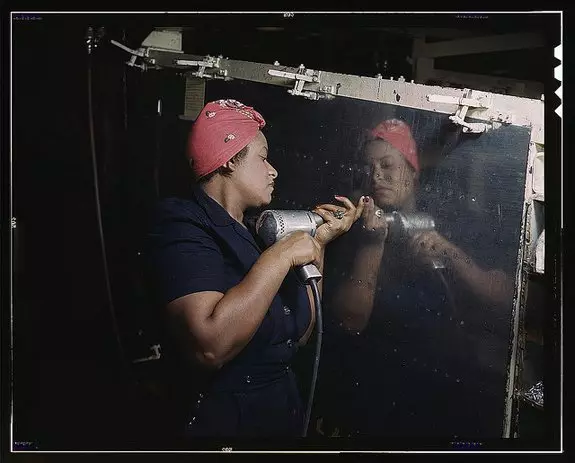 Imbas kembali tahun 1940-an Melalui Foto-foto Warna Lama Ini