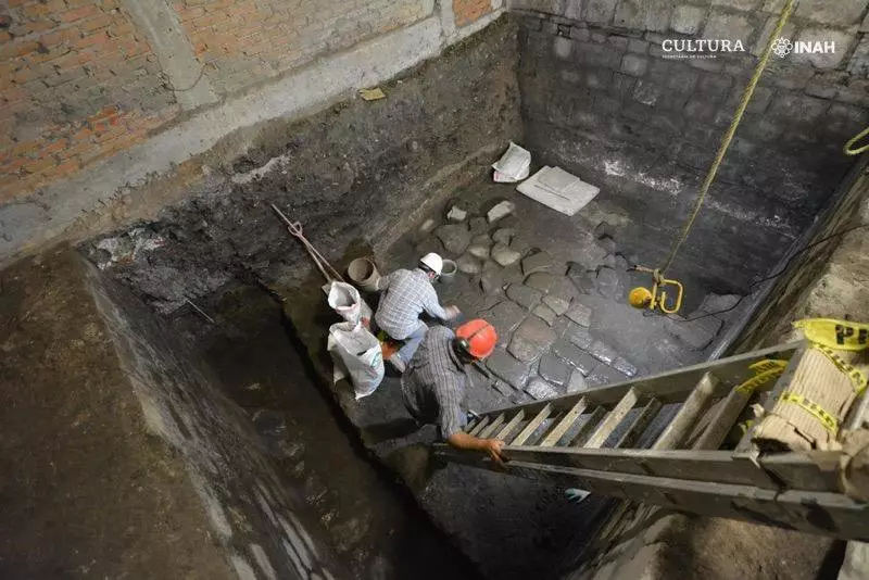 Azteeks paleis en huis gebouwd door Hernán Cortés opgegraven in Mexico-Stad