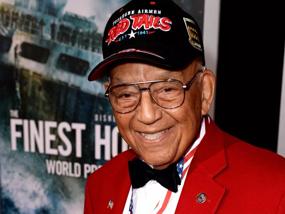 Robert Friend, Tuskegee Airman wanda ya tashi a cikin 142 Combat Missions, Ya mutu yana da shekaru 99