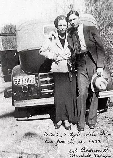 O Bonnie Parker e le mafai ona tetee atu 25950_2