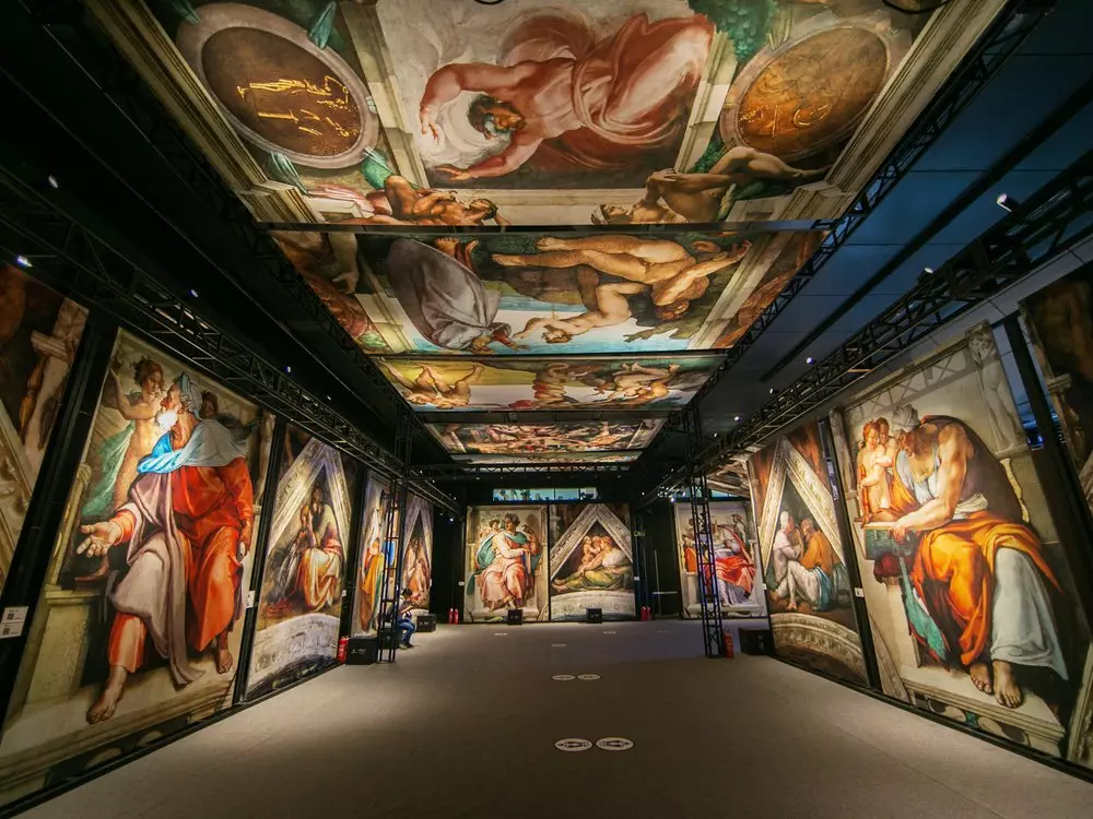 Immersive Sistine Chapel ko'rgazmasining ko'rinishi