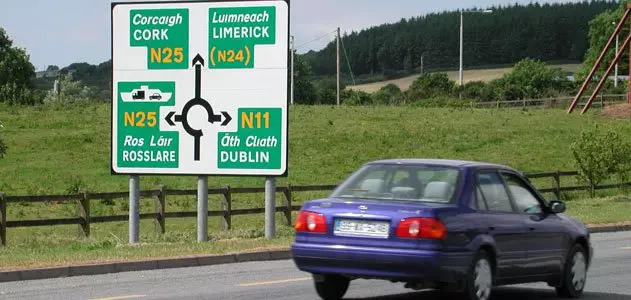 Go Left, Young Man: Driving in Great Britain and Ireland