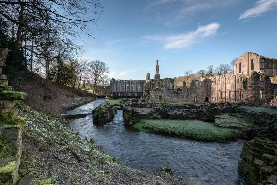 Step Inside 12 of England's Most Beautiful Gardens 26215_10