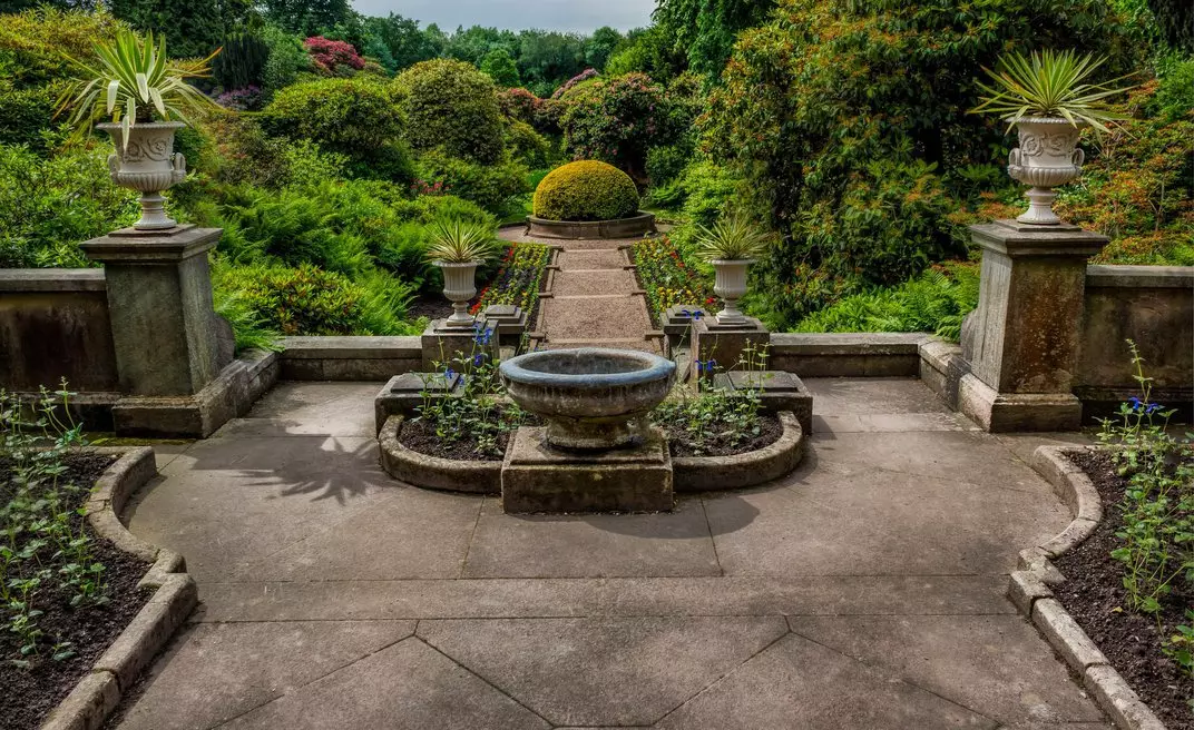 Step Inside 12 of England's Most Beautiful Gardens 26215_6