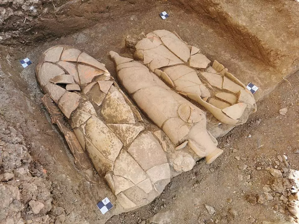 mendeko Kroaziako jauregiko lorategian aurkitu zuten antzinako nekropolia 26362_3