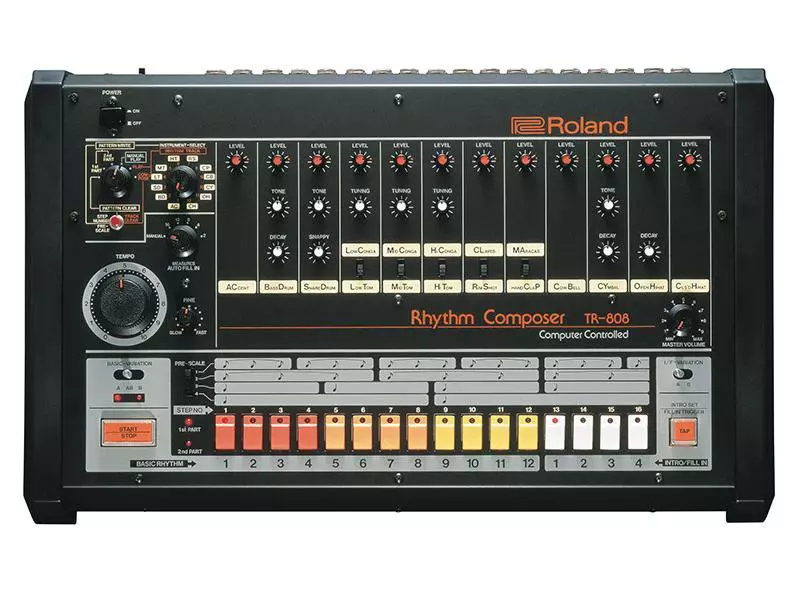 O le Roland TR-808 Rhythm Composer masini pa'u