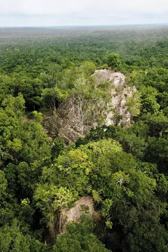 El Mirador, maiade kadunud linn 26526_19