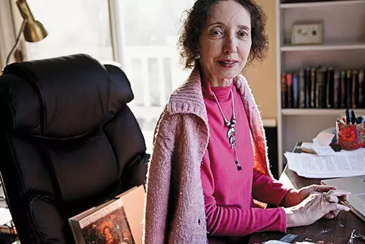 Joyce Carol Oates vai para casa novamente 26562_2