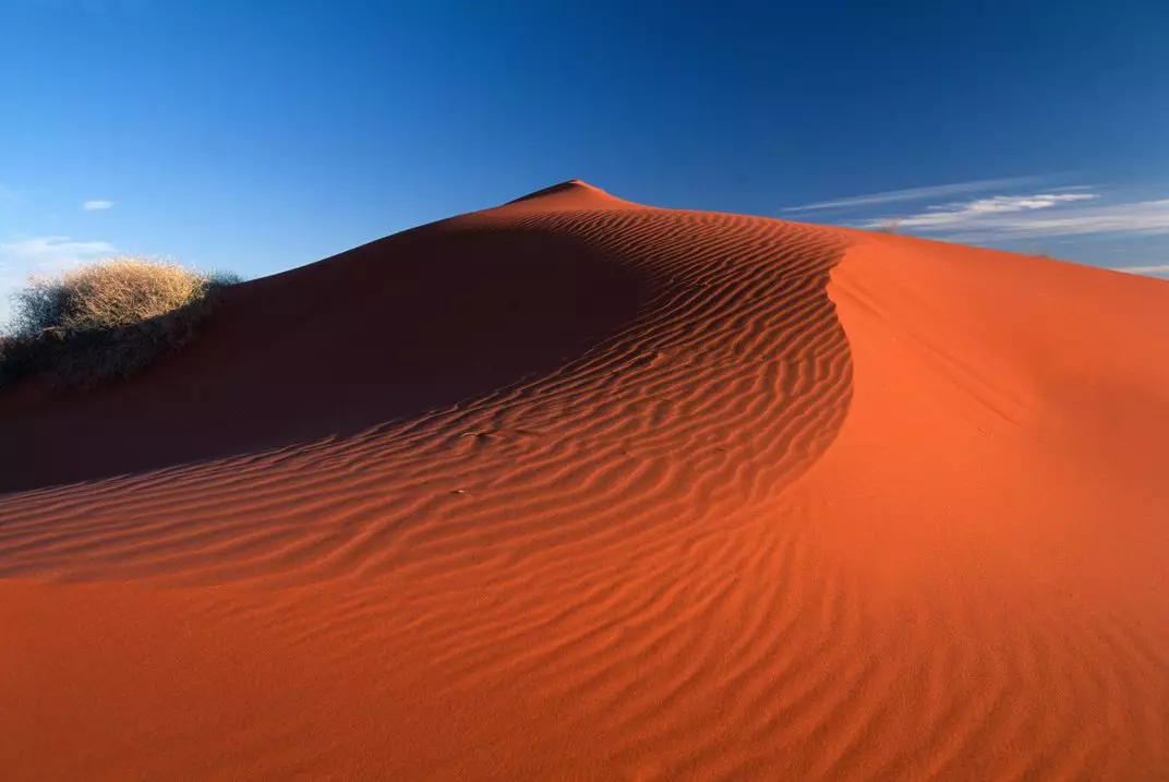 Six Places to Spot the World's Most Breathtaking Sand Dunes 26586_18