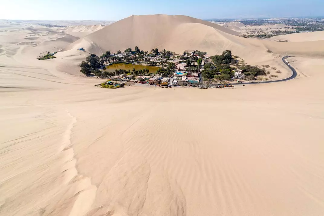 สถานที่ 6 แห่งเพื่อชมเนินทรายที่น่าทึ่งที่สุดในโลก 26586_3