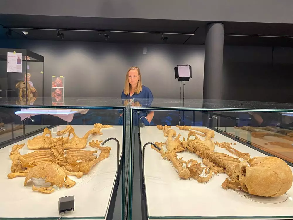 Familieleden uit het Vikingtijdperk die stierven aan tegenovergestelde kanten van de zee eindelijk herenigd