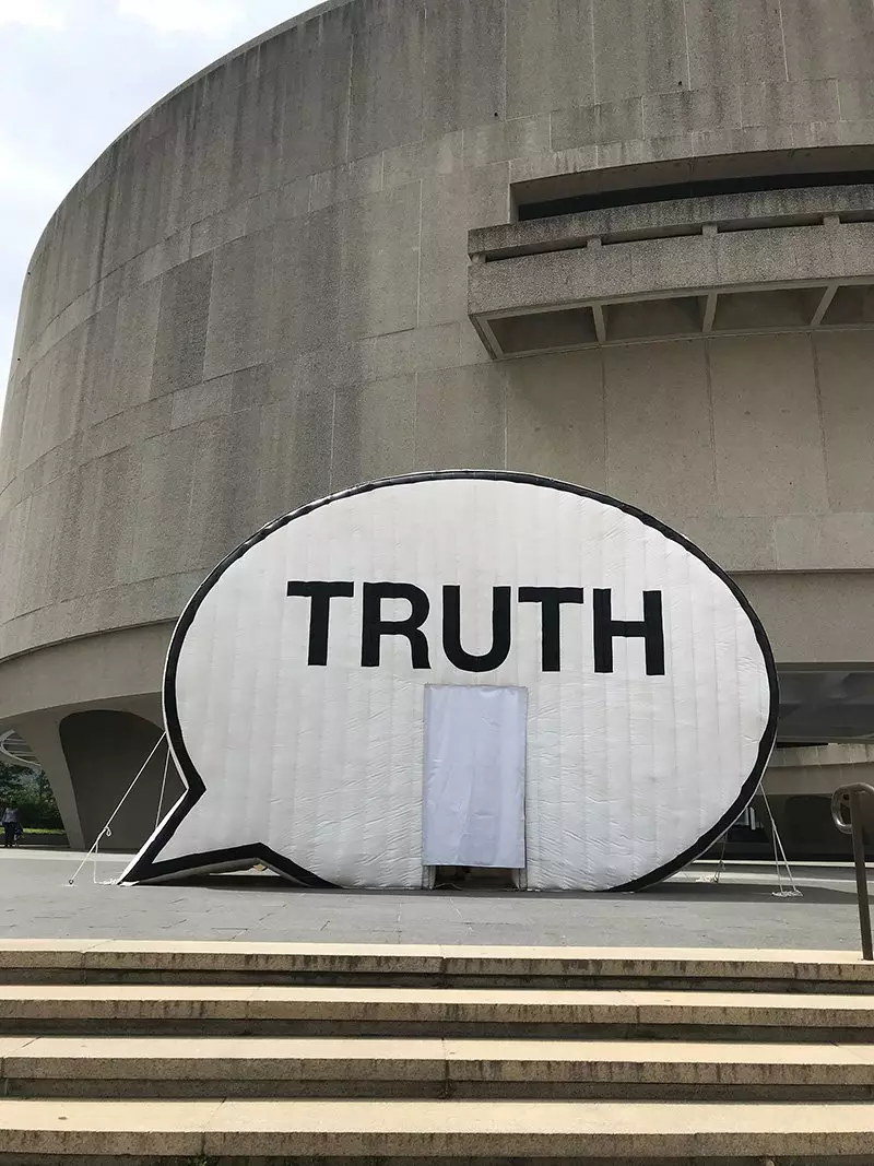 A Globe-Trotting, Truth-Seeking Art Project e Su'e Tali i D.C.