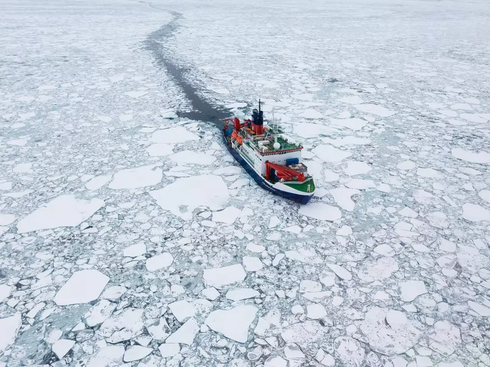 Madzi Oundana a M'nyanja ku Arctic Coasts Ndi Wocheperapo Kuposa Amaganizira Kale