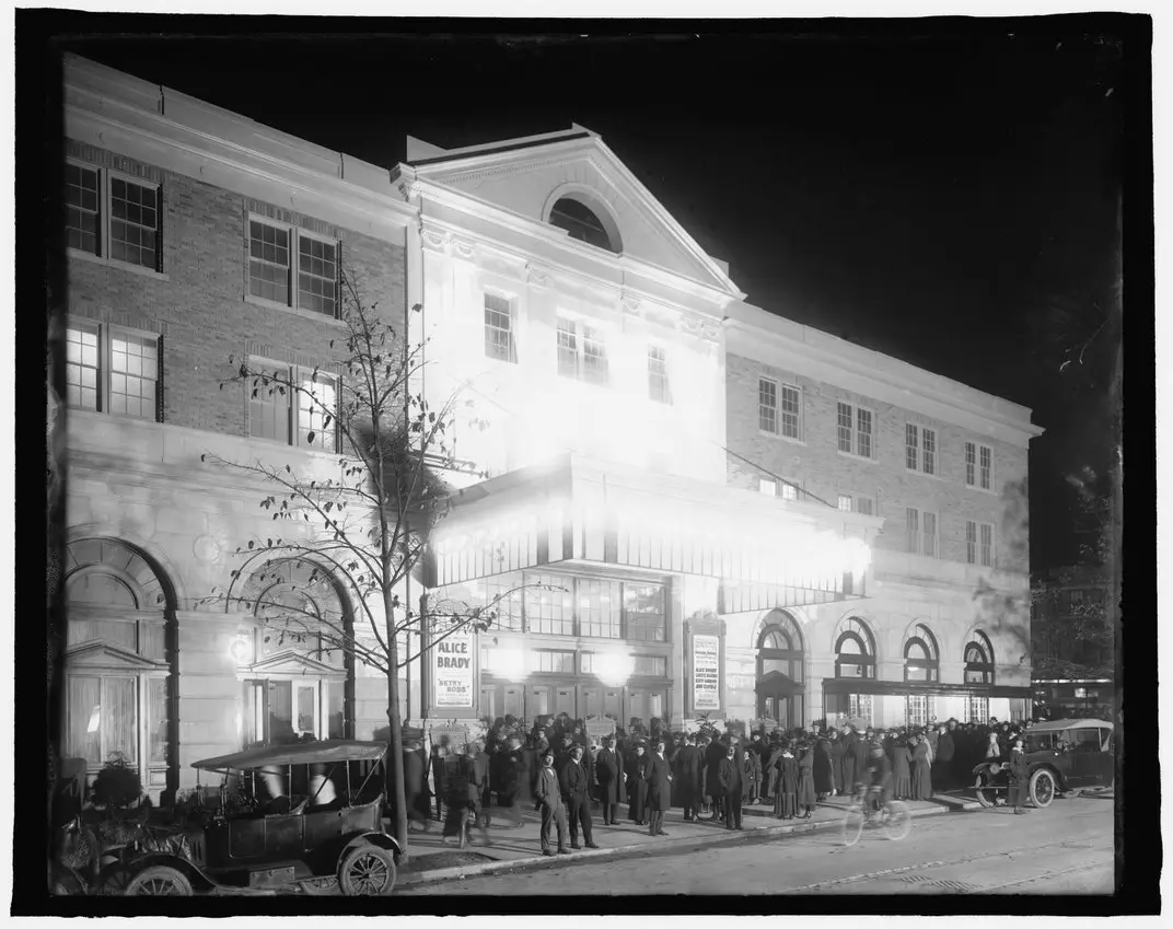 The Knickerbocker Theatre, fotografiado en 1917