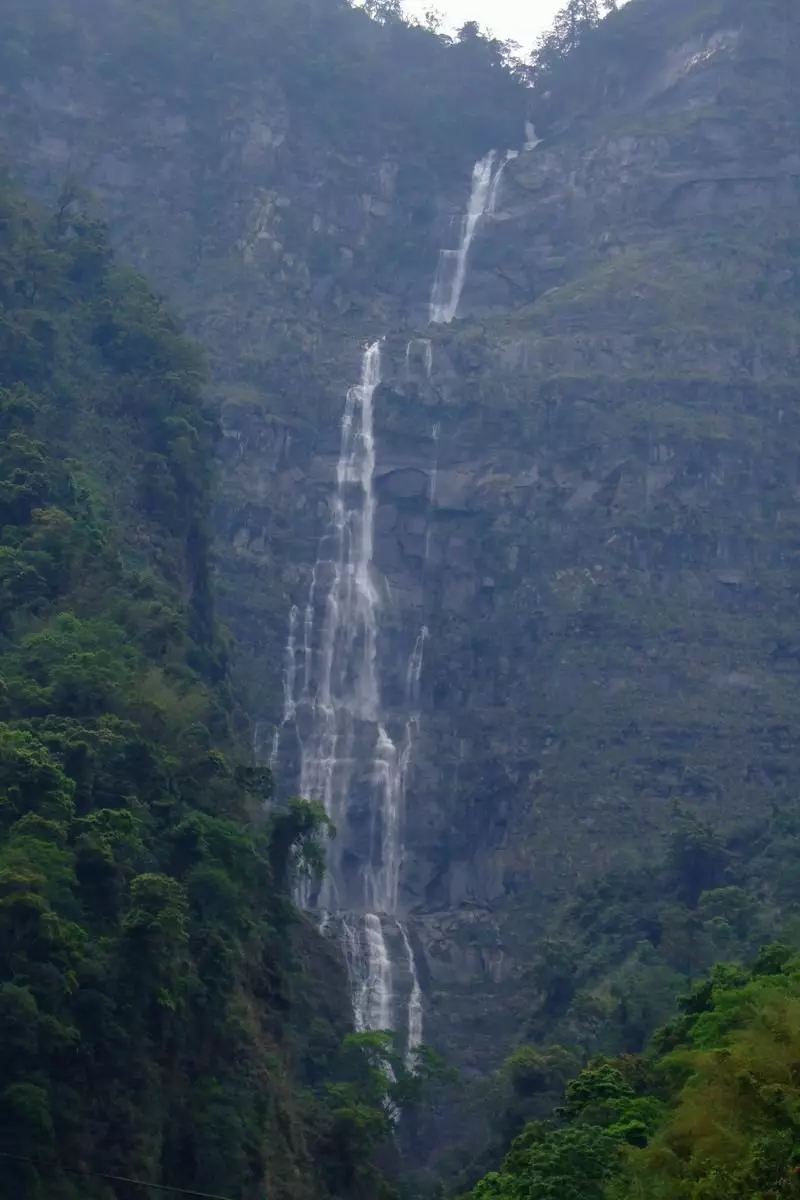 Семь великолепных водопадов на Тайване 26931_5