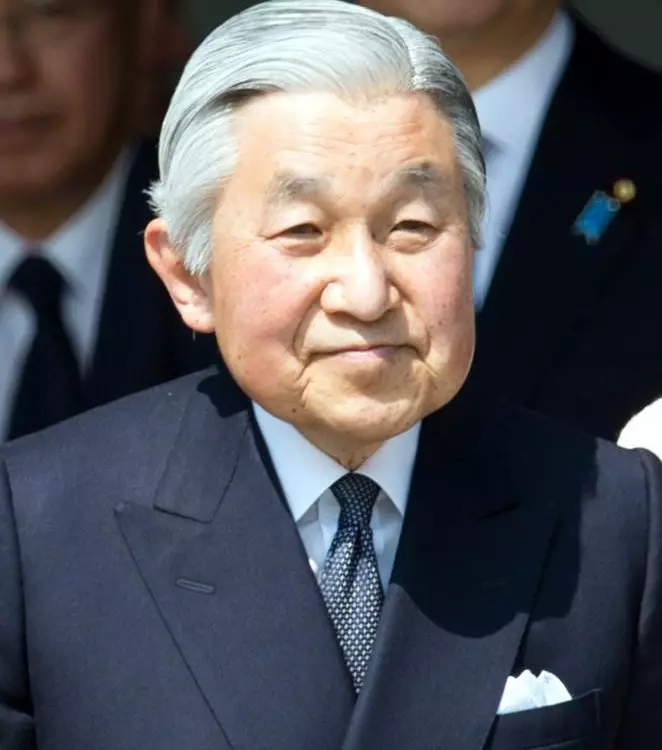 Umwami w'abami Akihito