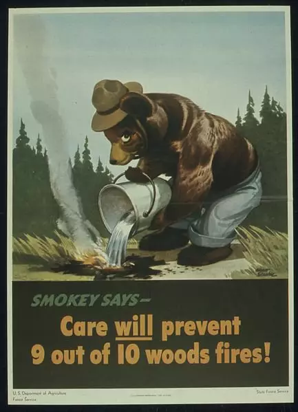 Ini Hal Baik Kami Memiliki Smokey: Iklan Pencegahan Kebakaran 1940-an Ini Adalah Sesuatu yang Lain