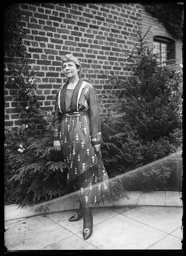 Флоренс Хардинг, а не Элеонора Рузвельт, возможно, создала современную первую леди