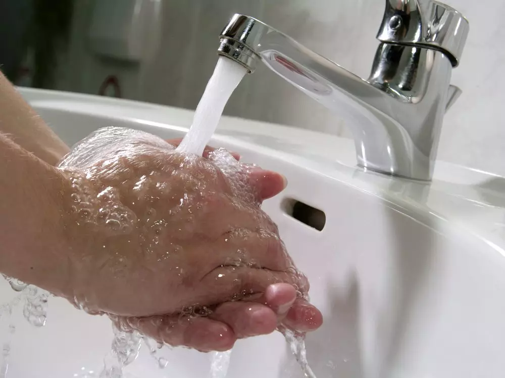 การล้างมือ - Triclosan Update