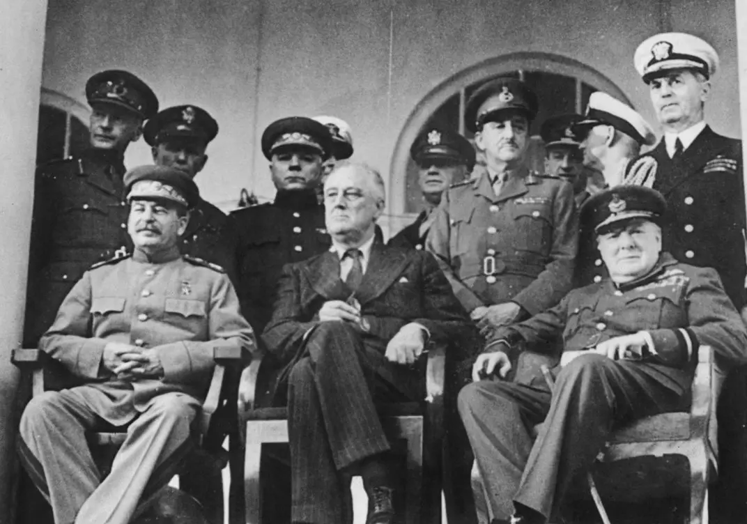 FDR a Leahy na teheránské konferenci