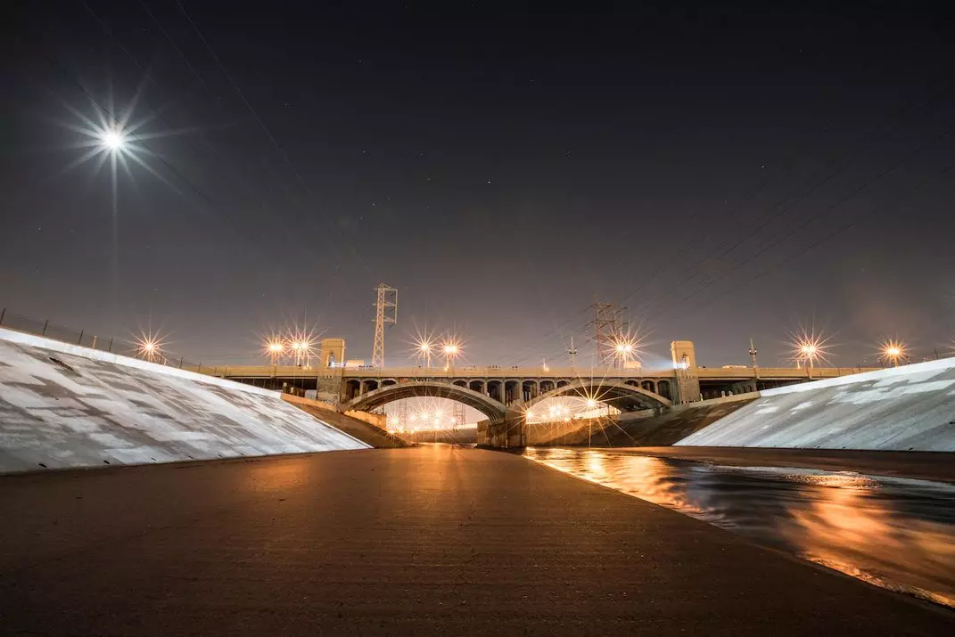 Yeni Bir Kurulum, L.A. Nehri'ni Sanata Dönüştürüyor 27777_4