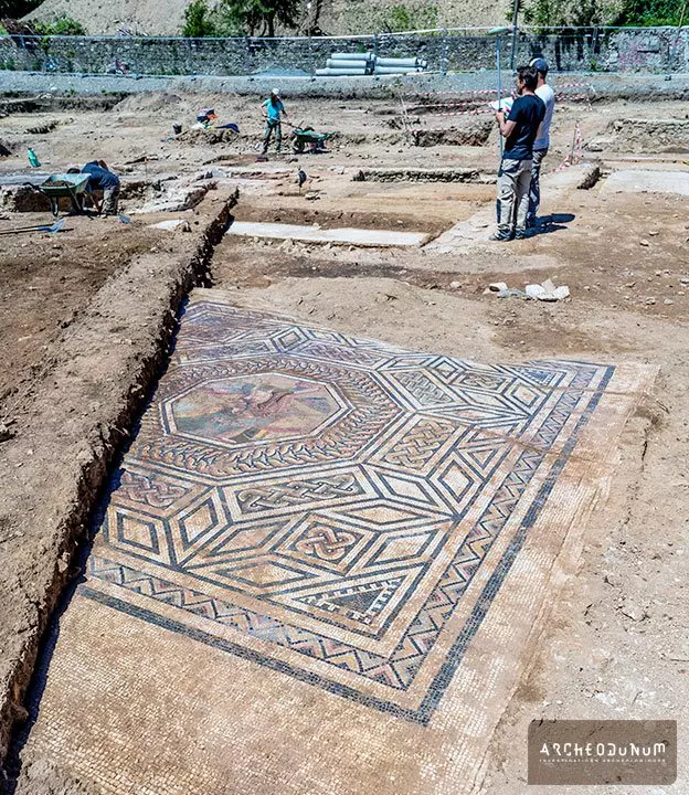 Roma mozaikası
