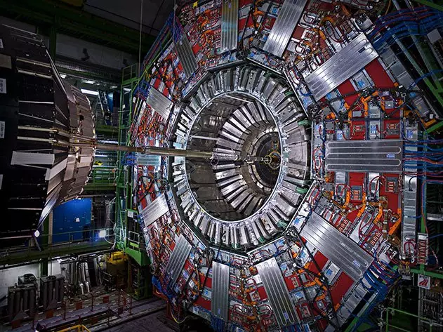 Yuav nrhiav tau Higgs Boson li cas 28527_8