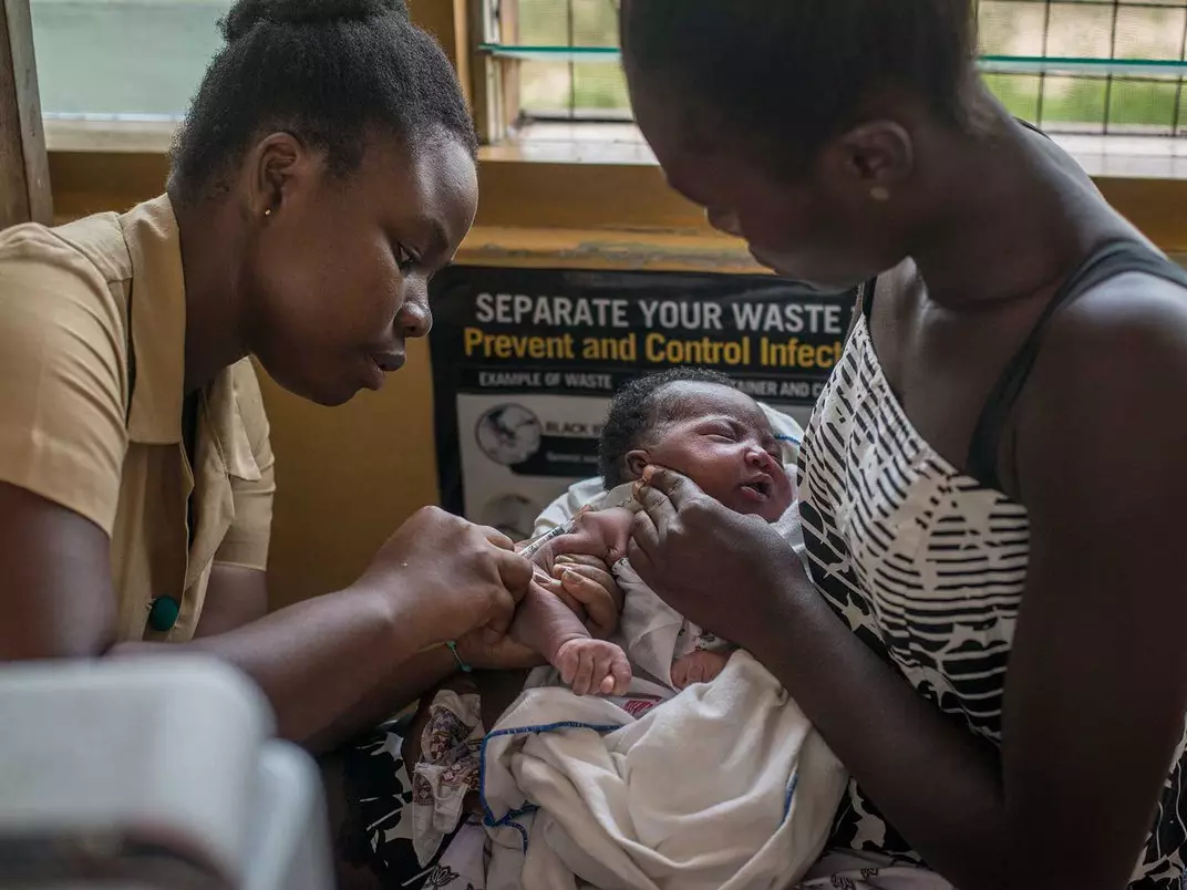 Vaccino contro la malaria in corso di somministrazione