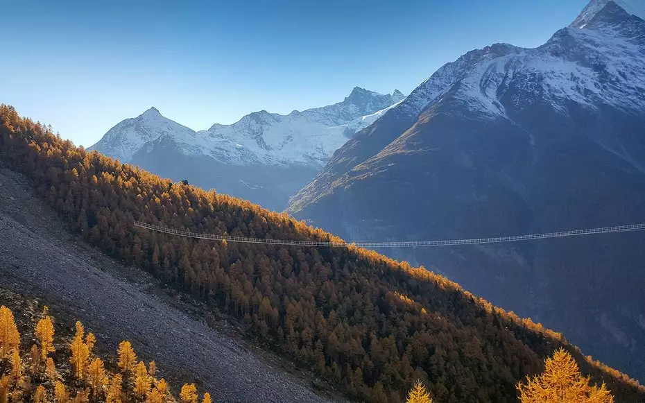 ได้รับความอนุเคราะห์จากการท่องเที่ยว Zermatt