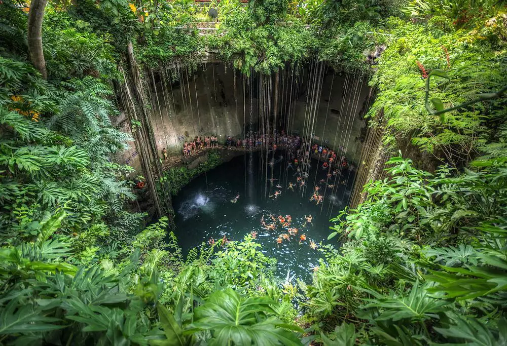 Ik-Kil Cenote, Meksika