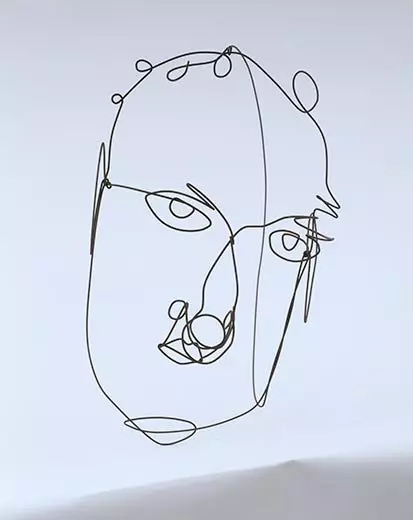 Hihaona amin'ny lafiny iray hafa an'i Alexander Calder ao amin'ny Portrait Gallery 29280_1